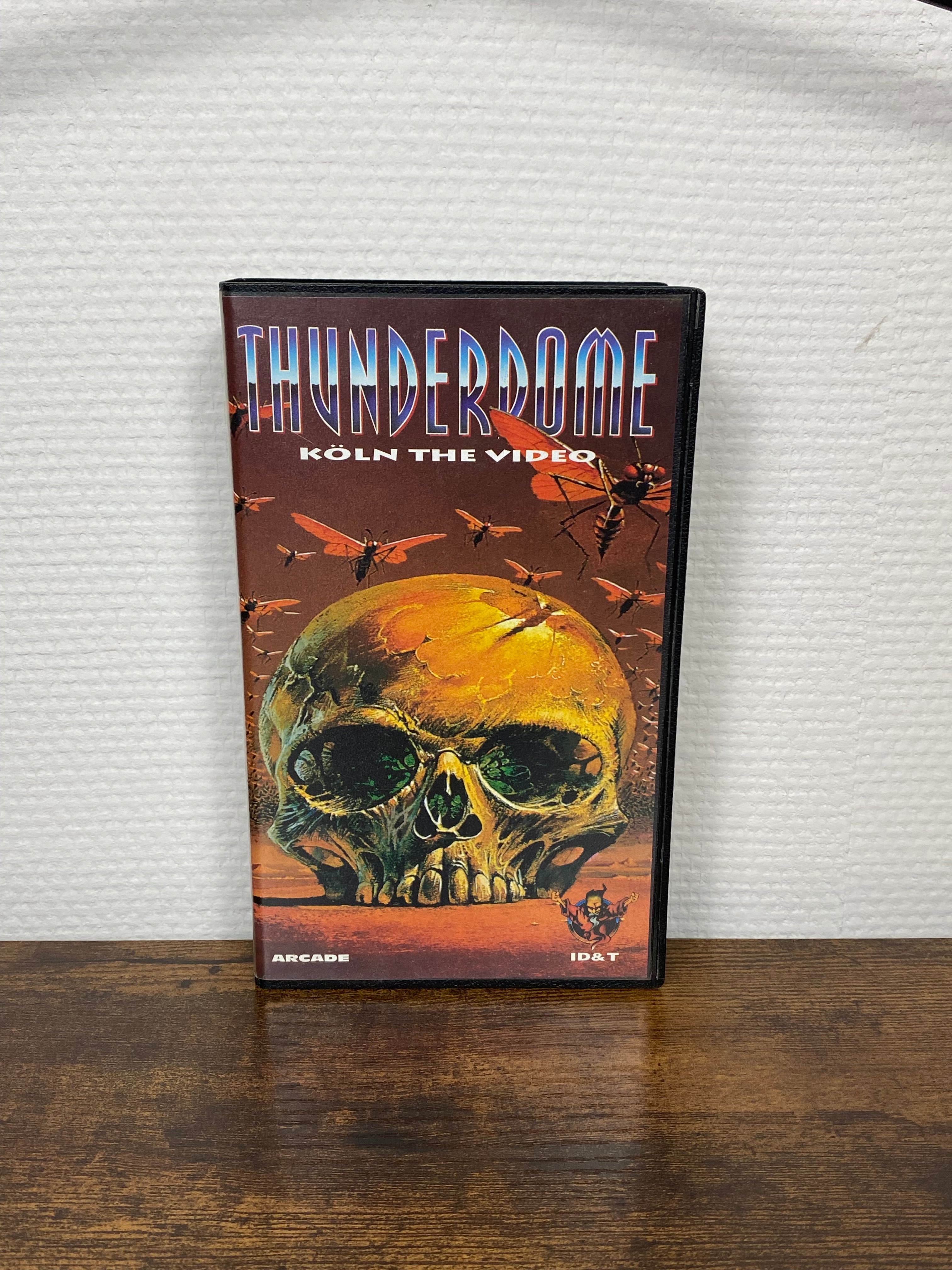 VINTAGE THUNDERDOME / ID&T