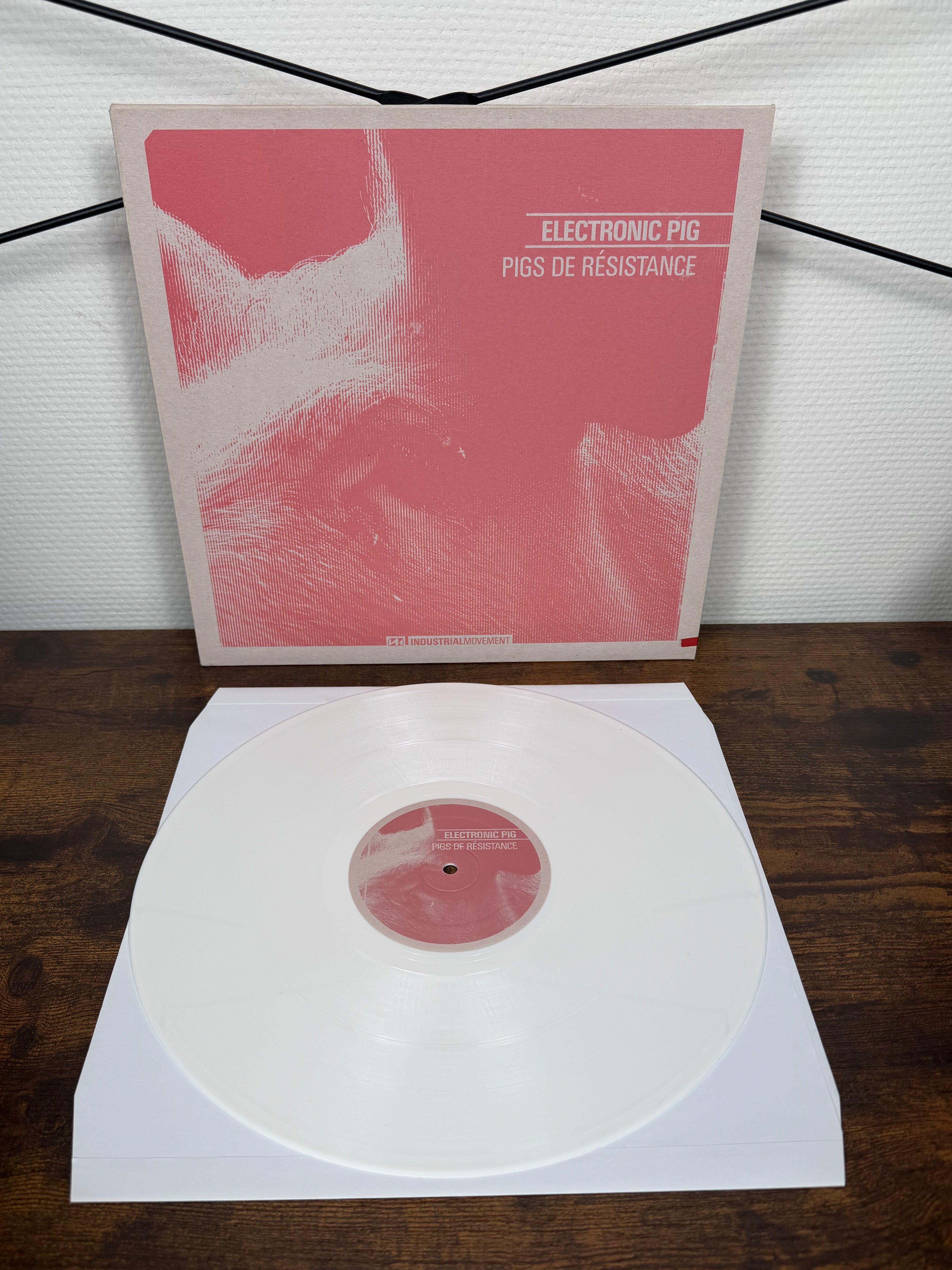 (2006) Electronic Pig – Pigs De Résistance (Vinyl, Hardcore, Industria