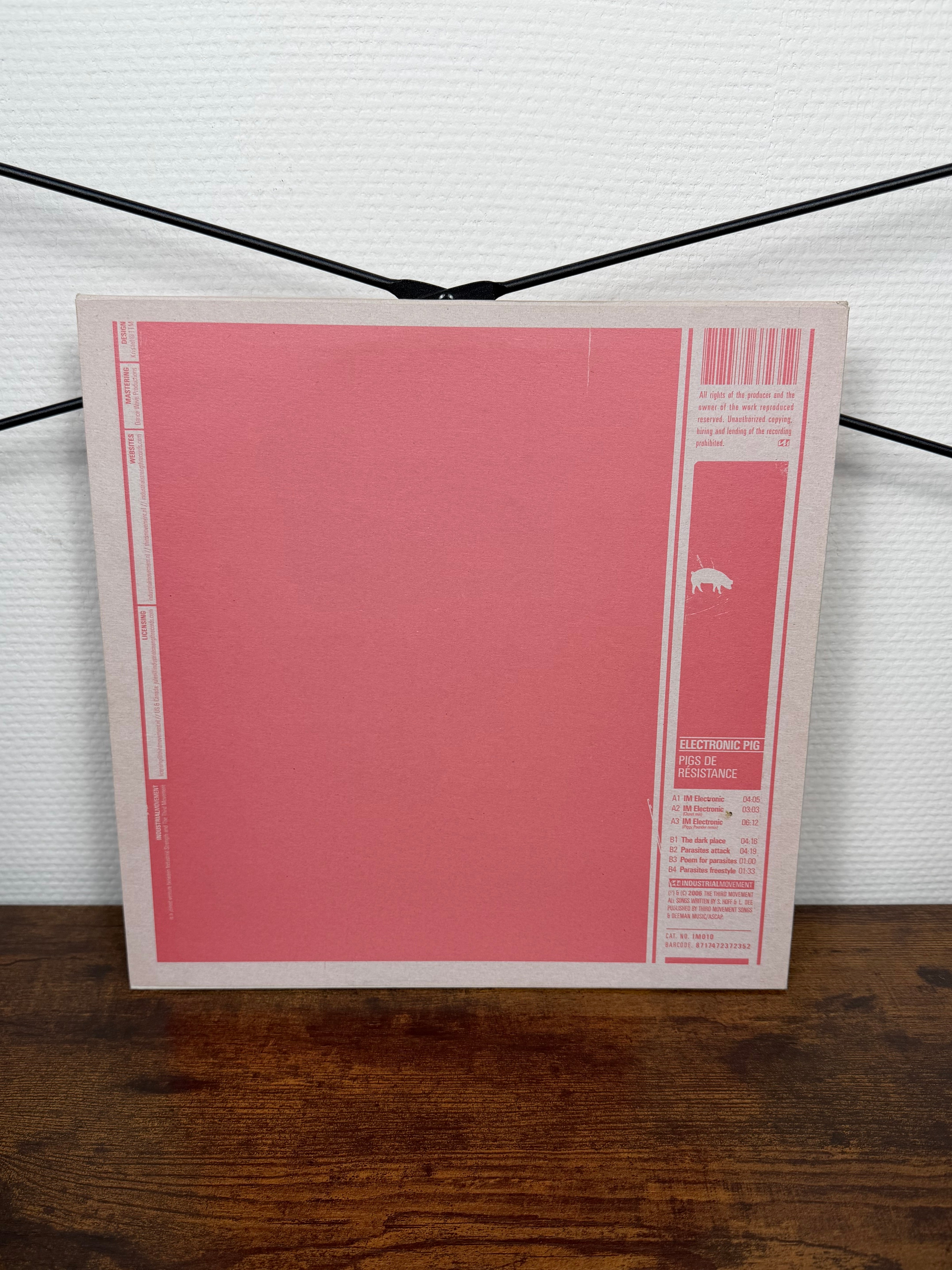 (2006) Electronic Pig – Pigs De Résistance (Vinyl, Hardcore, Industria