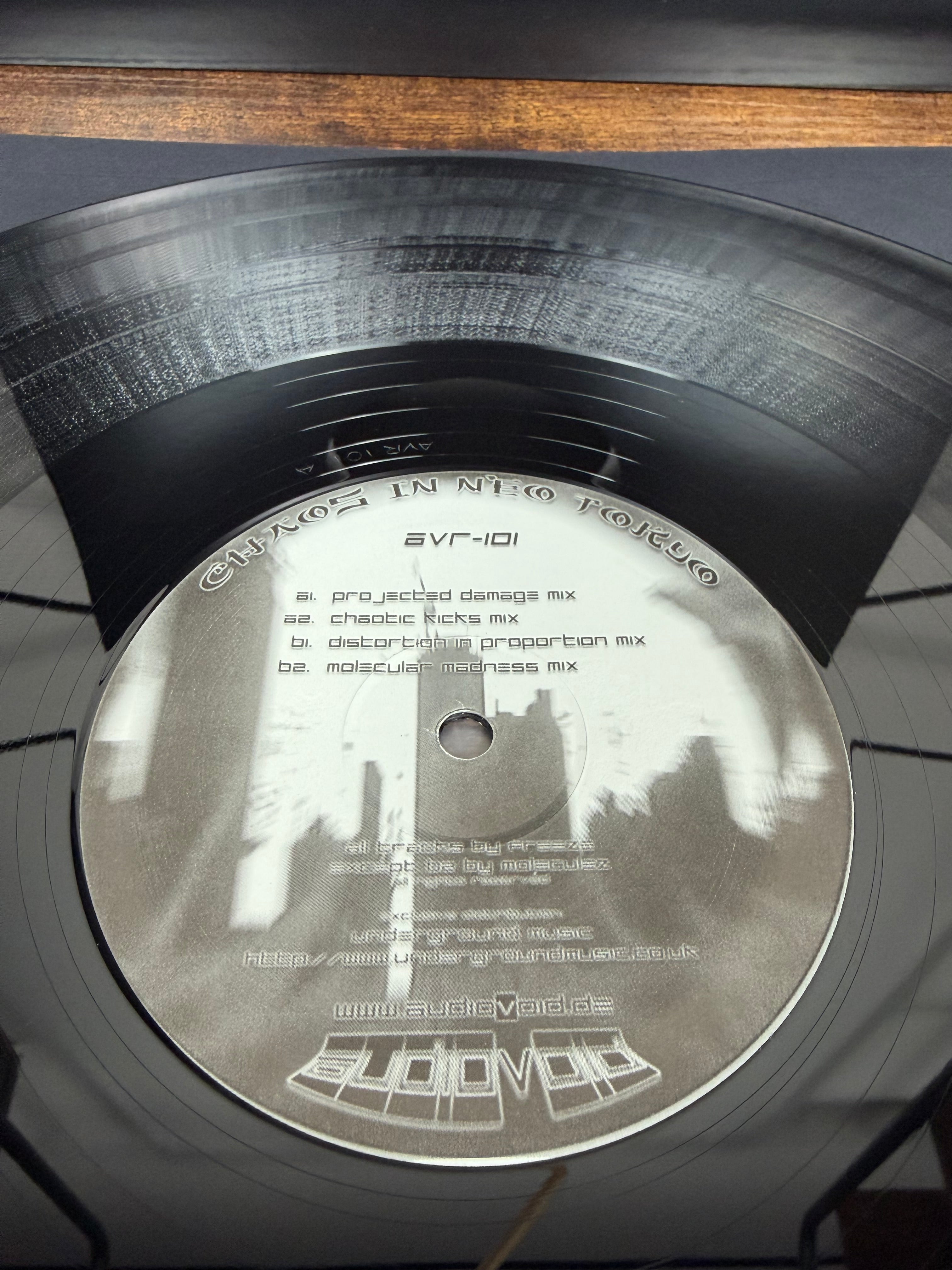 (2004) Freeze – Chaos In Neo Tokyo (Vinyl, Hardcore)